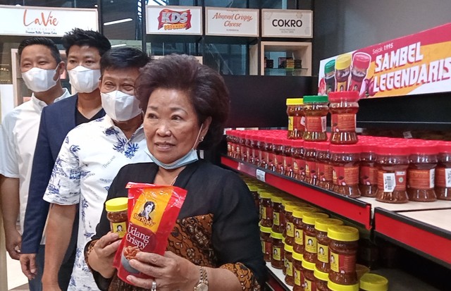 Bu Rudy Cabang Dharmahusada 144, Pusat Oleh Oleh - HungryLine